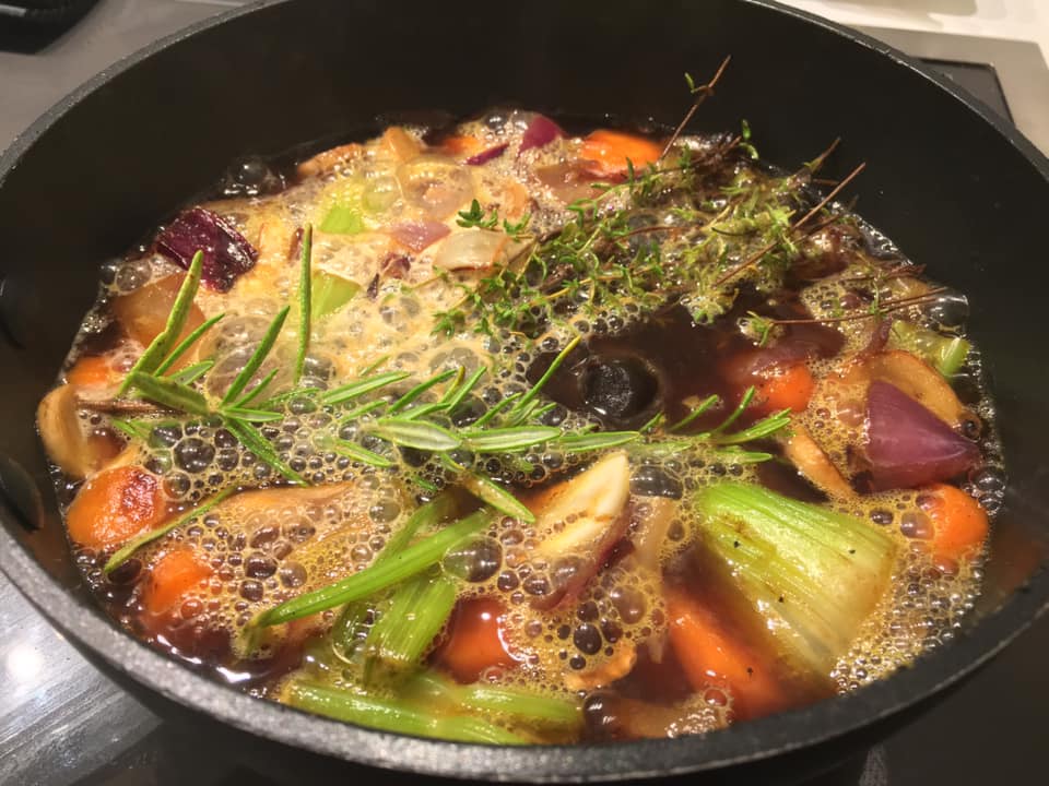 Rich beef stock recipe - SY Selkie