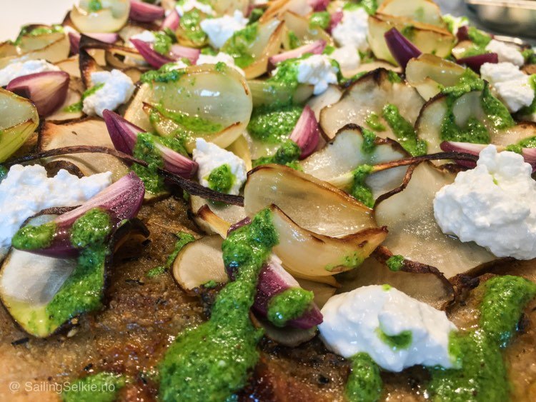 Viking pizza with sun chokes, ramson pesto and smoked goat's cheese ...